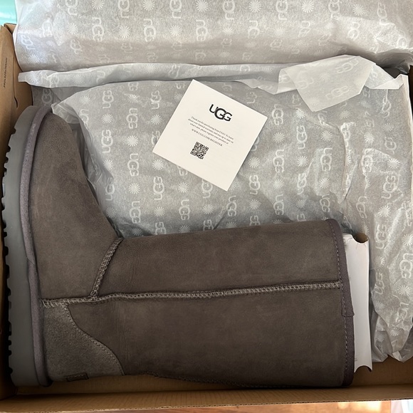 UGG | Shoes | New In Box Ugg Classic Tall Ii Boot Size 5 Color Gray ...